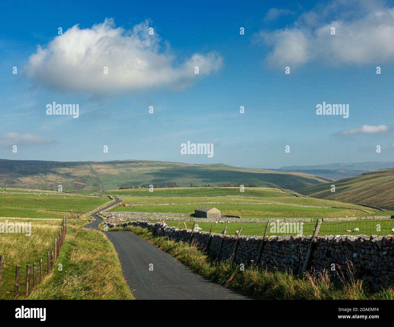 UK landscape: Stunning views of the country lane across Malham Moor ...