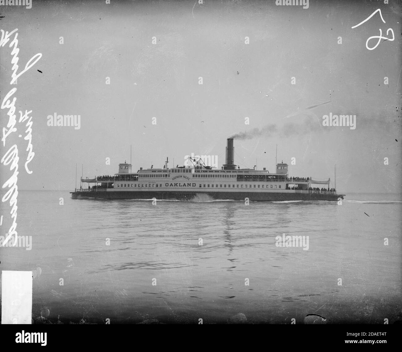 View of Oakland steamer moving along the bay in San Francisco ...