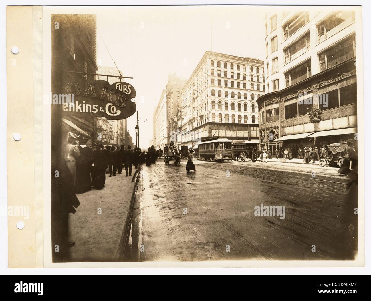 Street scene of State Street and Madison Street, Chicago, Illinois ...