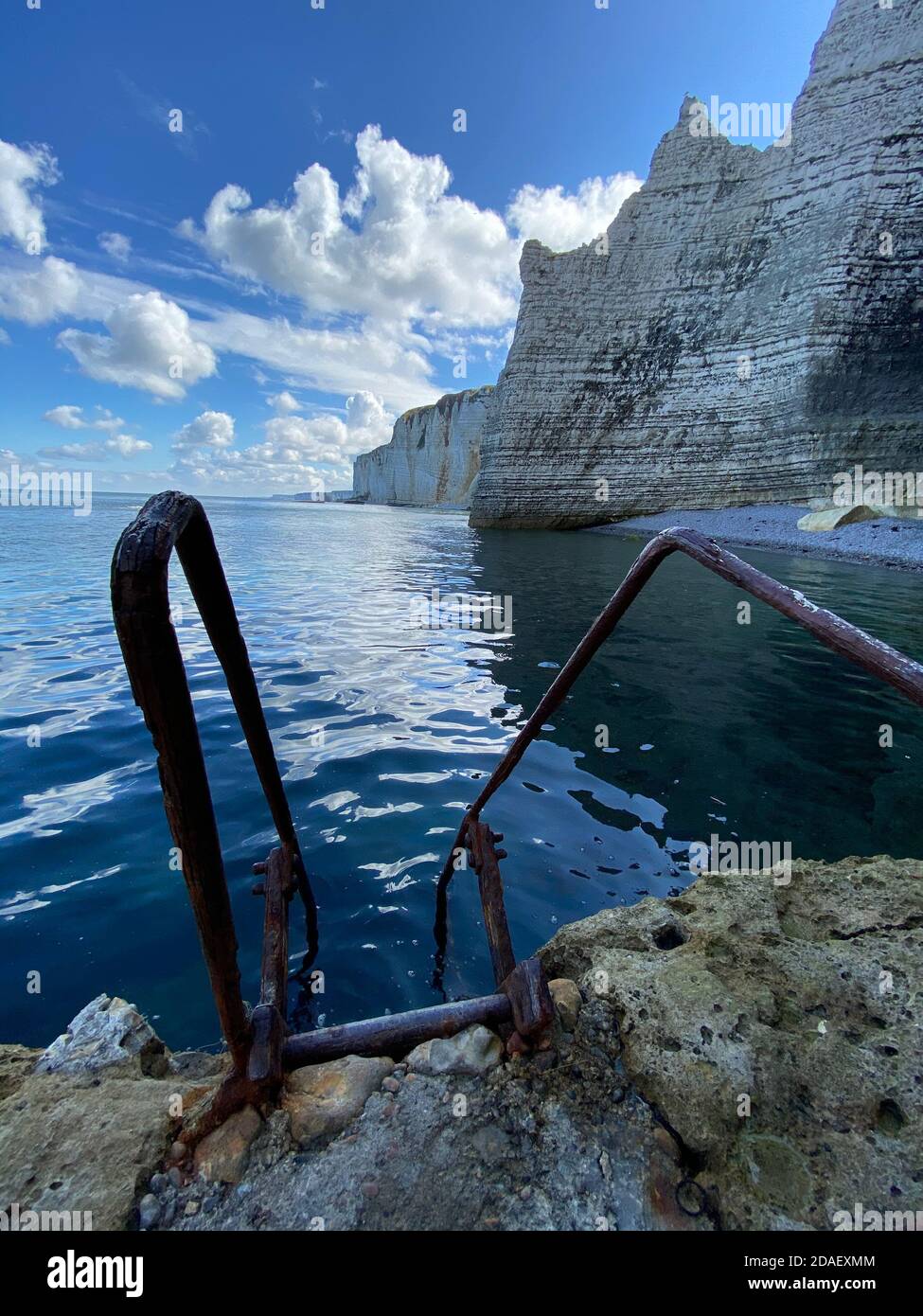 Going down ladder hi-res stock photography and images - Alamy