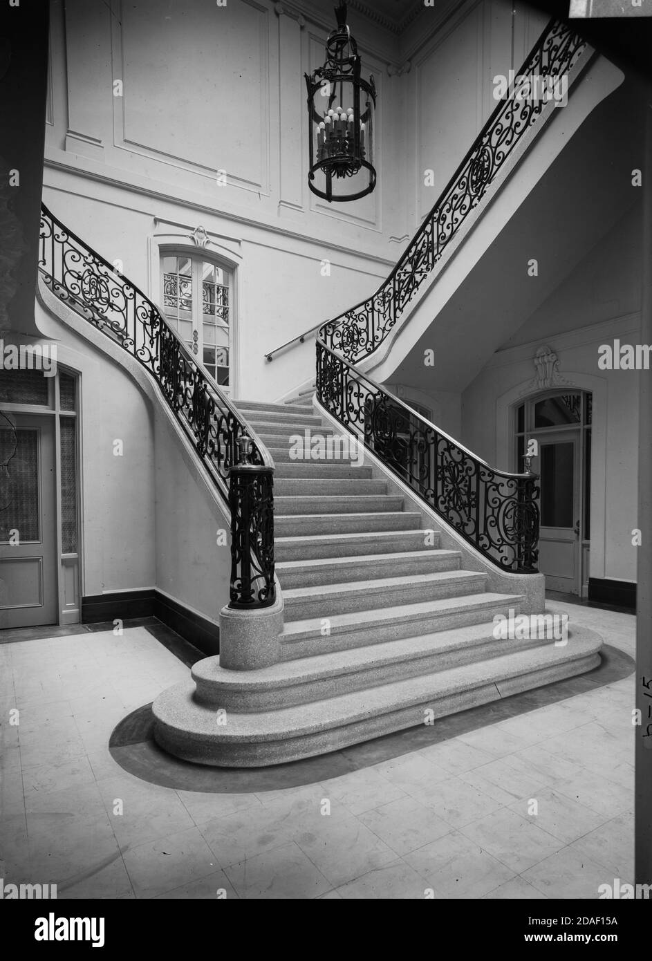 Chicago building holabird roche Black and White Stock Photos & Images ...