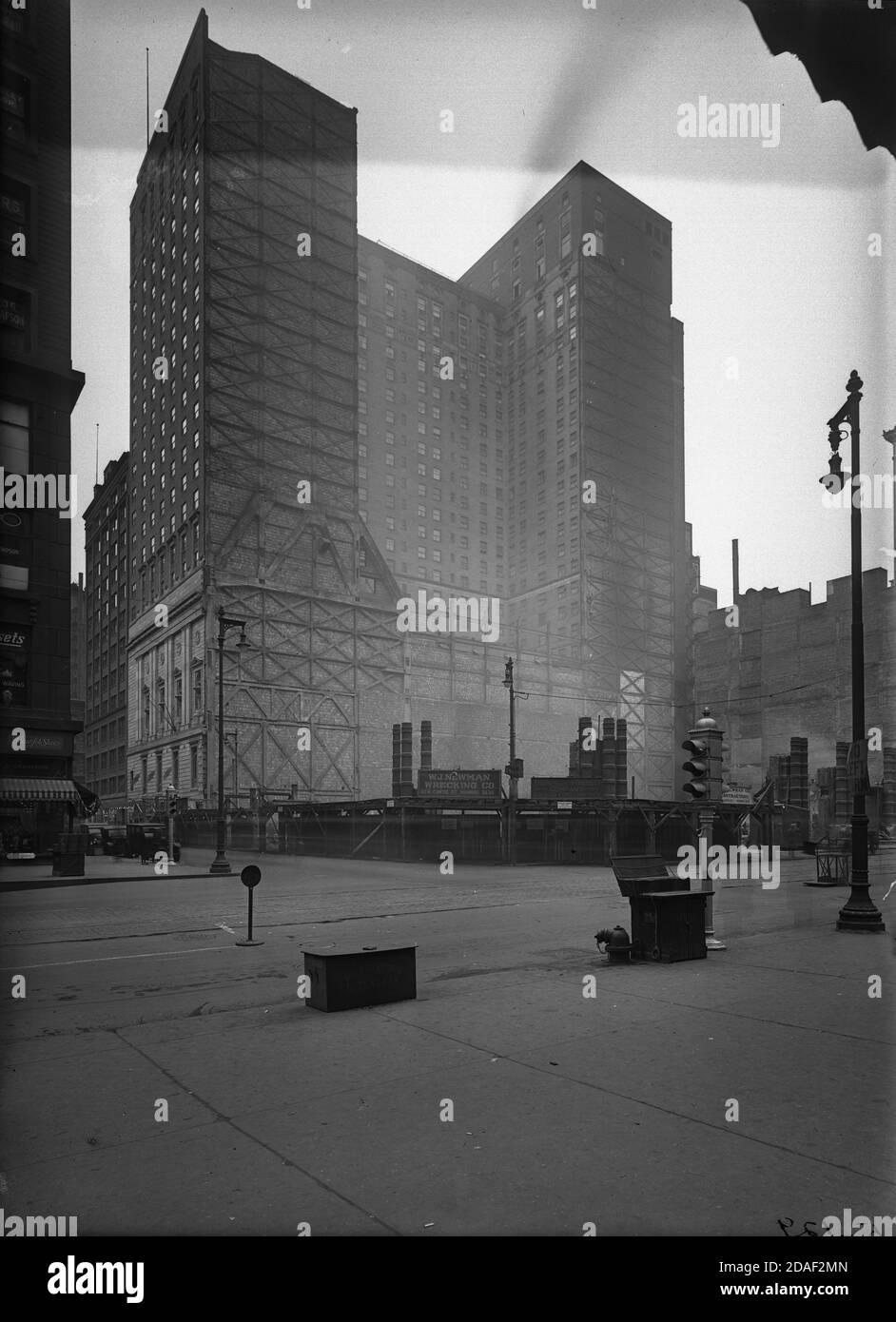 Palmer House Hotel from northwest, architect Holabird and Roche, at 17 ...
