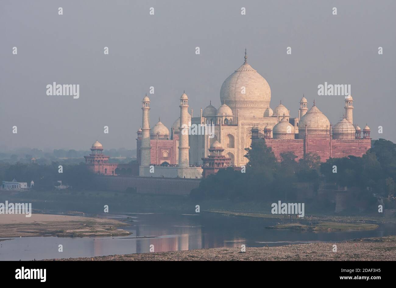 Sha jahan mumtaz mahal hi-res stock photography and images - Alamy