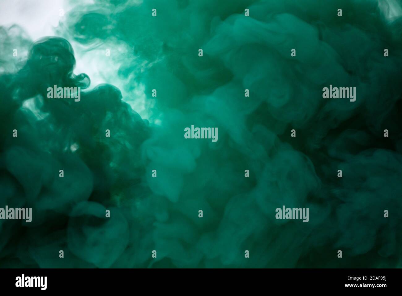 Smoke bomb hi-res stock photography and images - Alamy