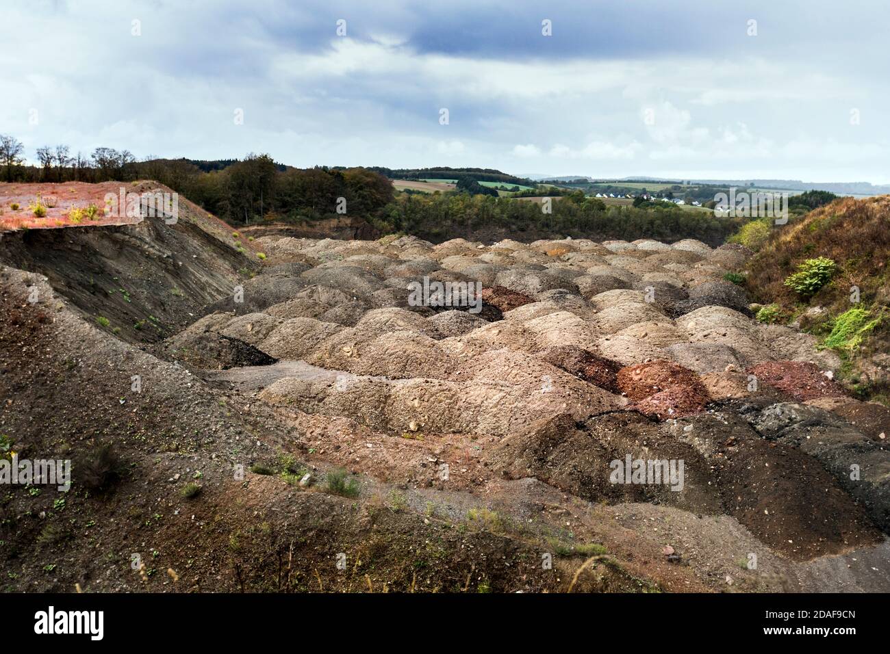 Lava pit hi-res stock photography and images - Alamy