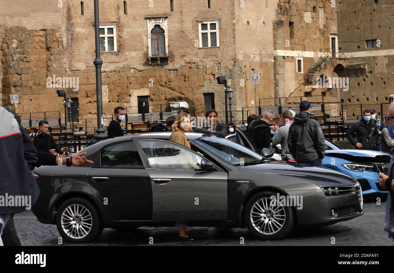 Tom Cruise and Hayley Atwell continue filming scenes for Mission ...