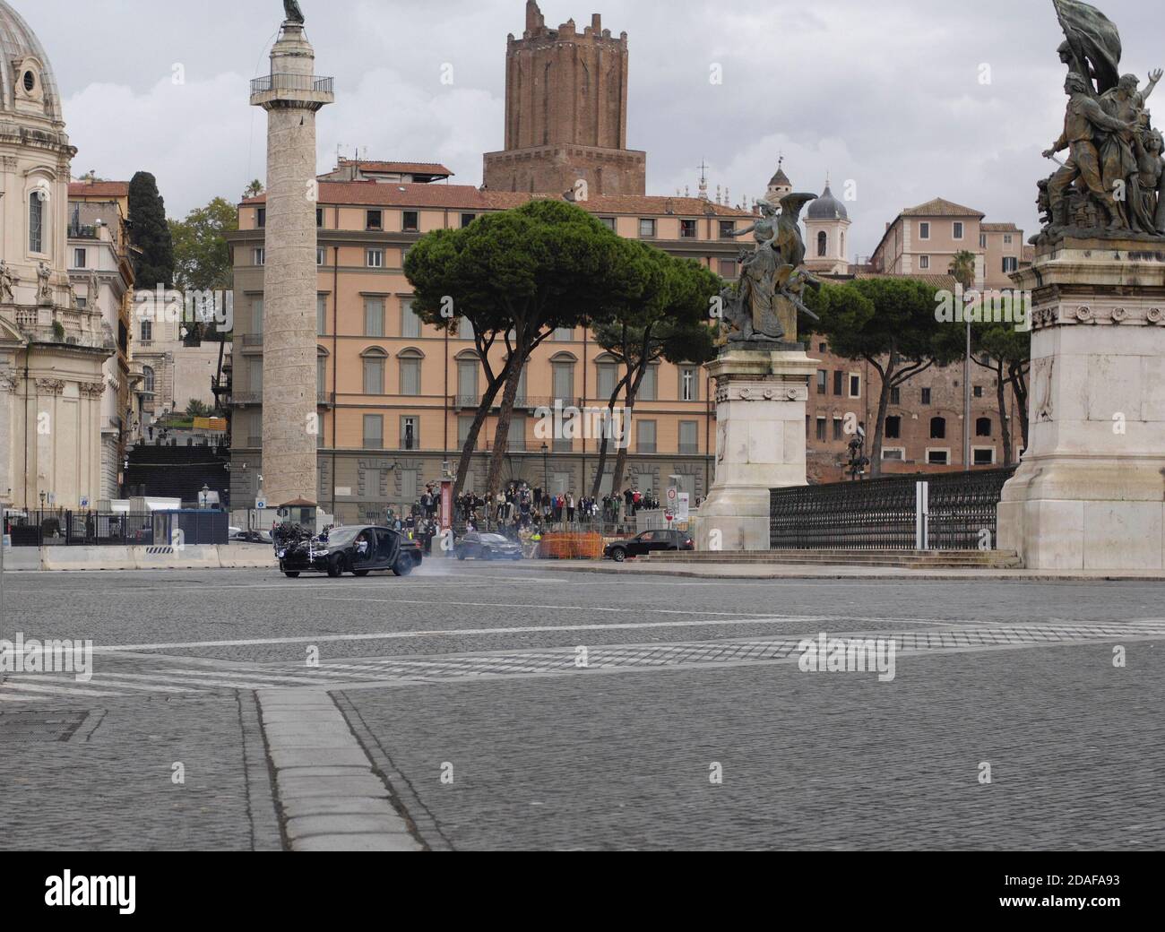 Hayley atwell tom cruise hi-res stock photography and images - Alamy