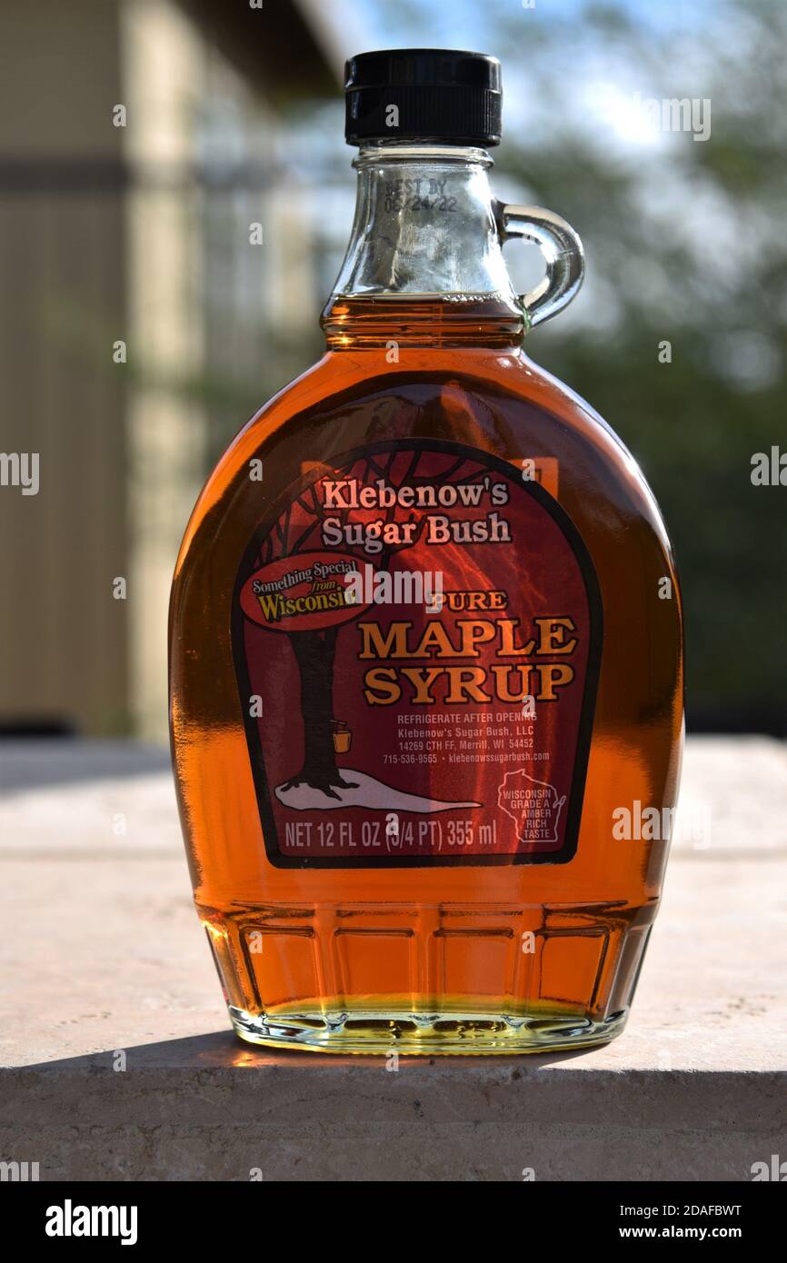 Syrup bush hi-res stock photography and images - Alamy