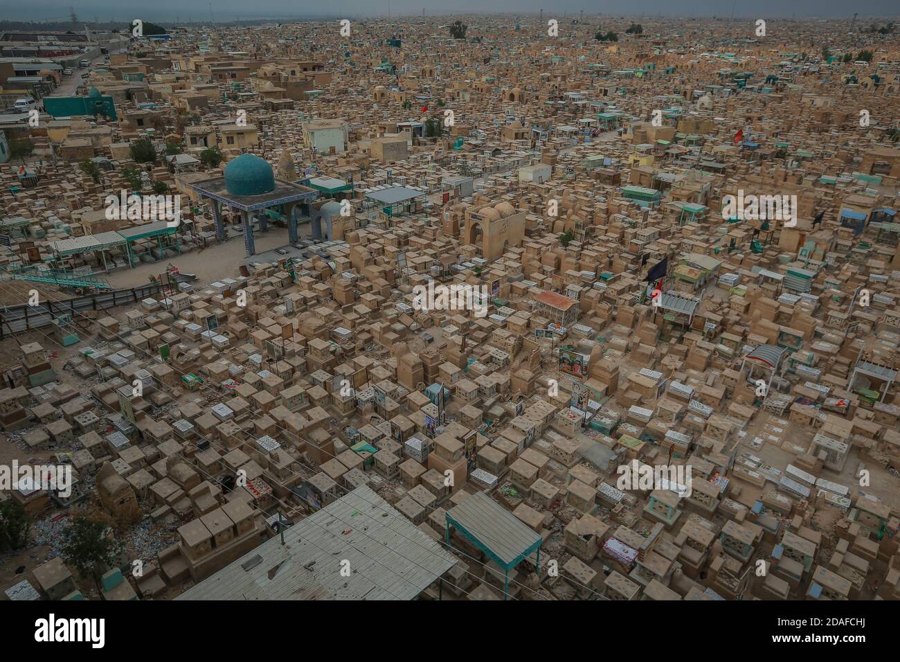 Valley of peace cemetery, iraq hi-res stock photography and images - Alamy