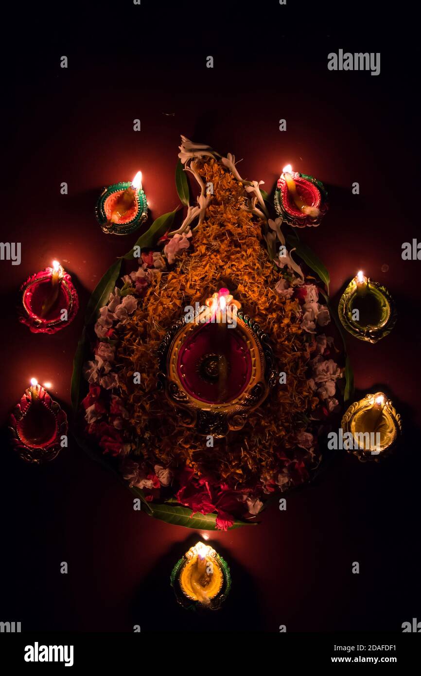 Diwali celebration family hi-res stock photography and images - Alamy