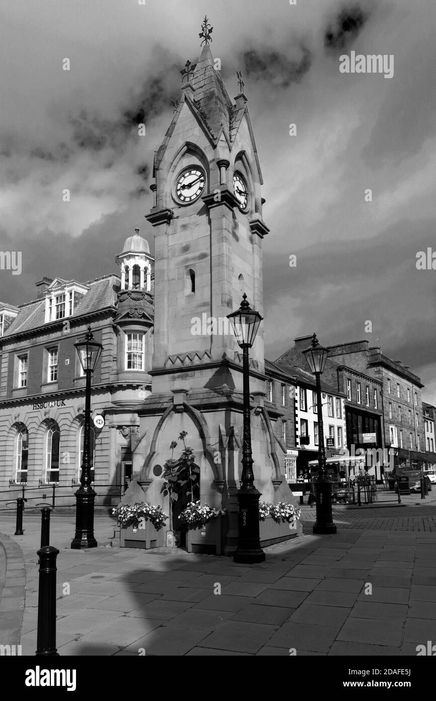 The Clock Tower and Musgrave Monument, Market Square, Penrith town ...
