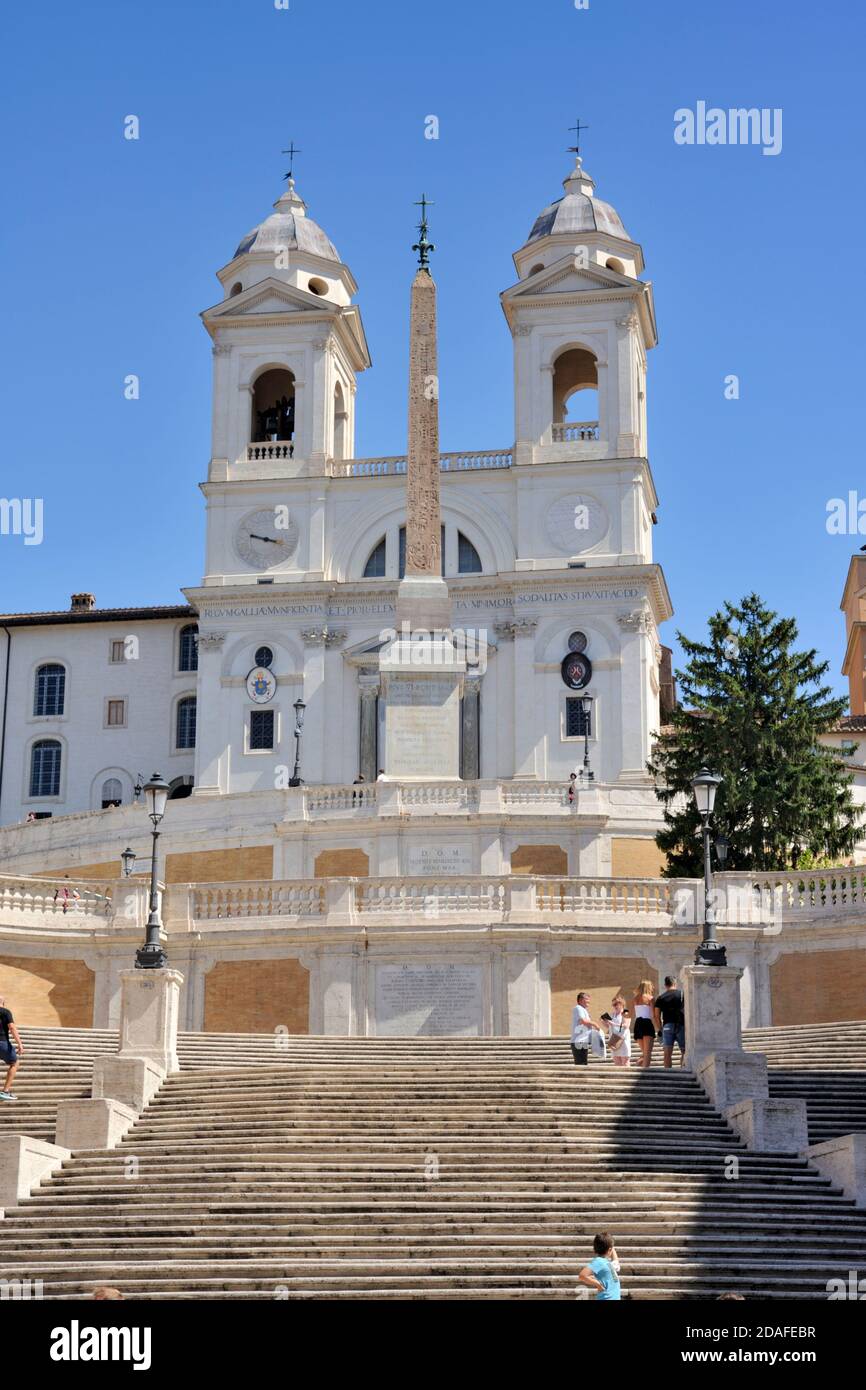 Italy, Rome, Piazza di Spagna, Spanish Steps and church of Trinità dei ...