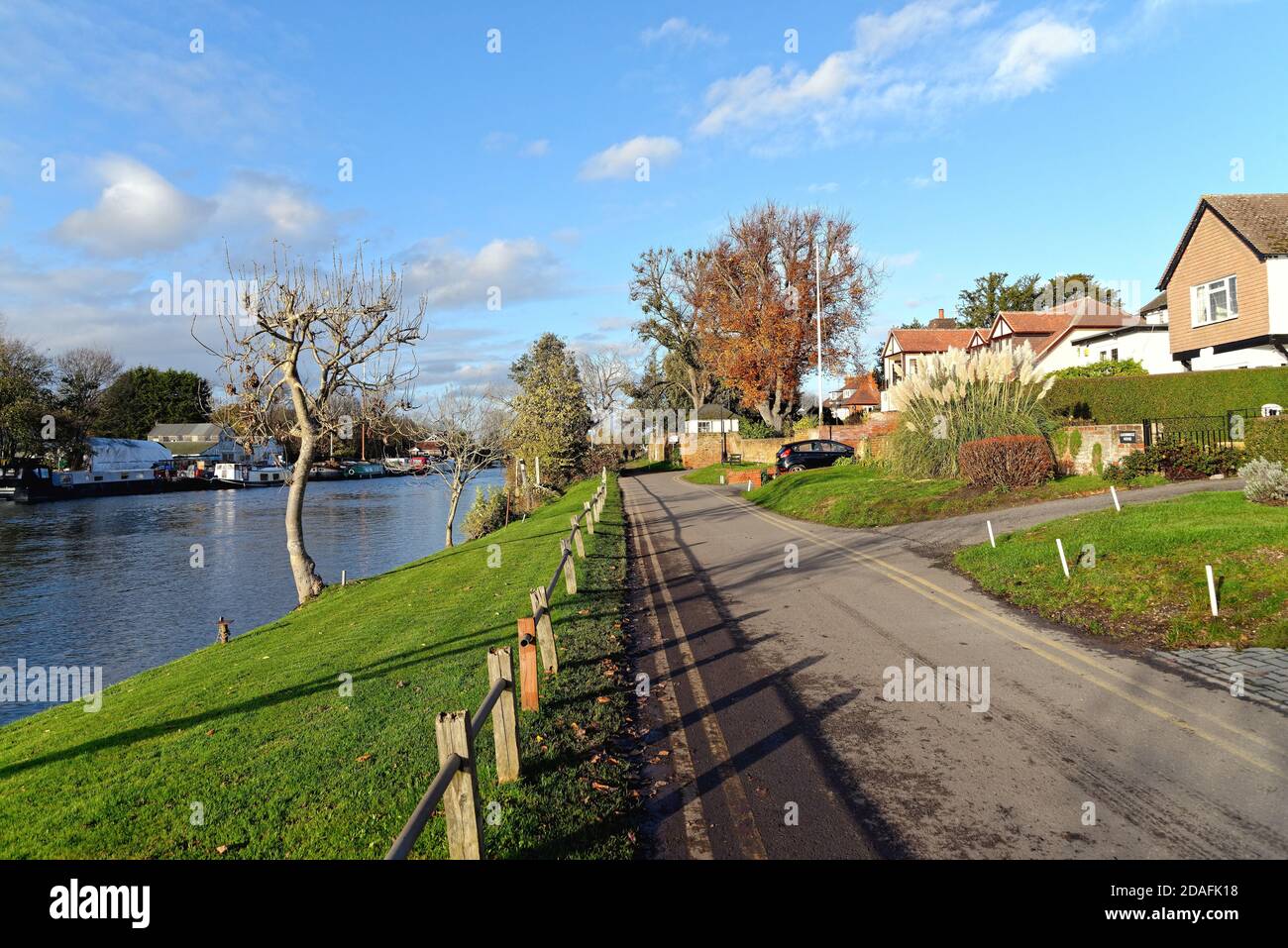 Houses by the River Thames at Laleham Surrey England UK Stock Photo - Alamy