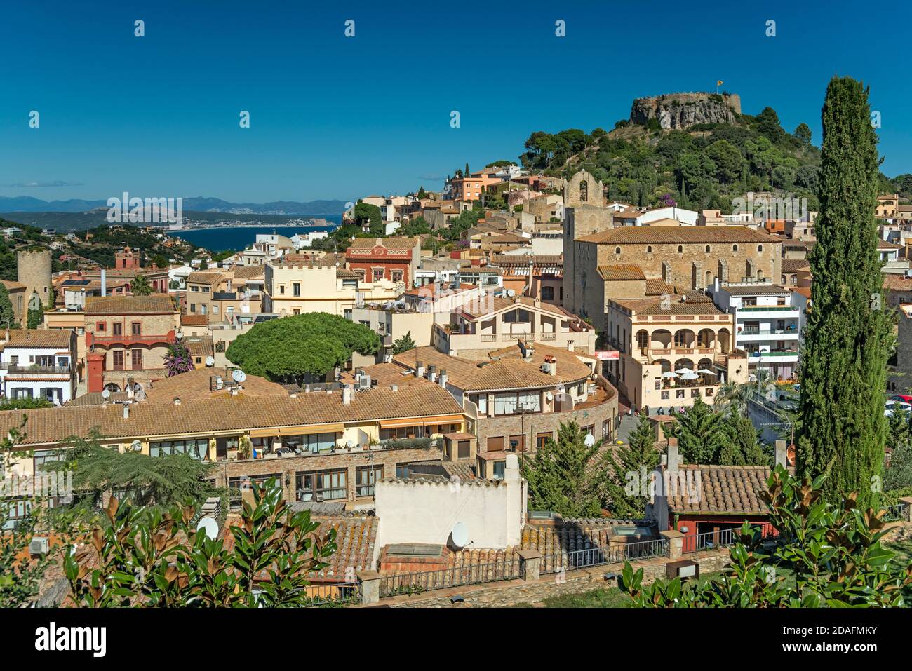 CASTLE RUINS OLD TOWN BEGUR COSTA BRAVA CATALONIA SPAIN Stock Photo - Alamy