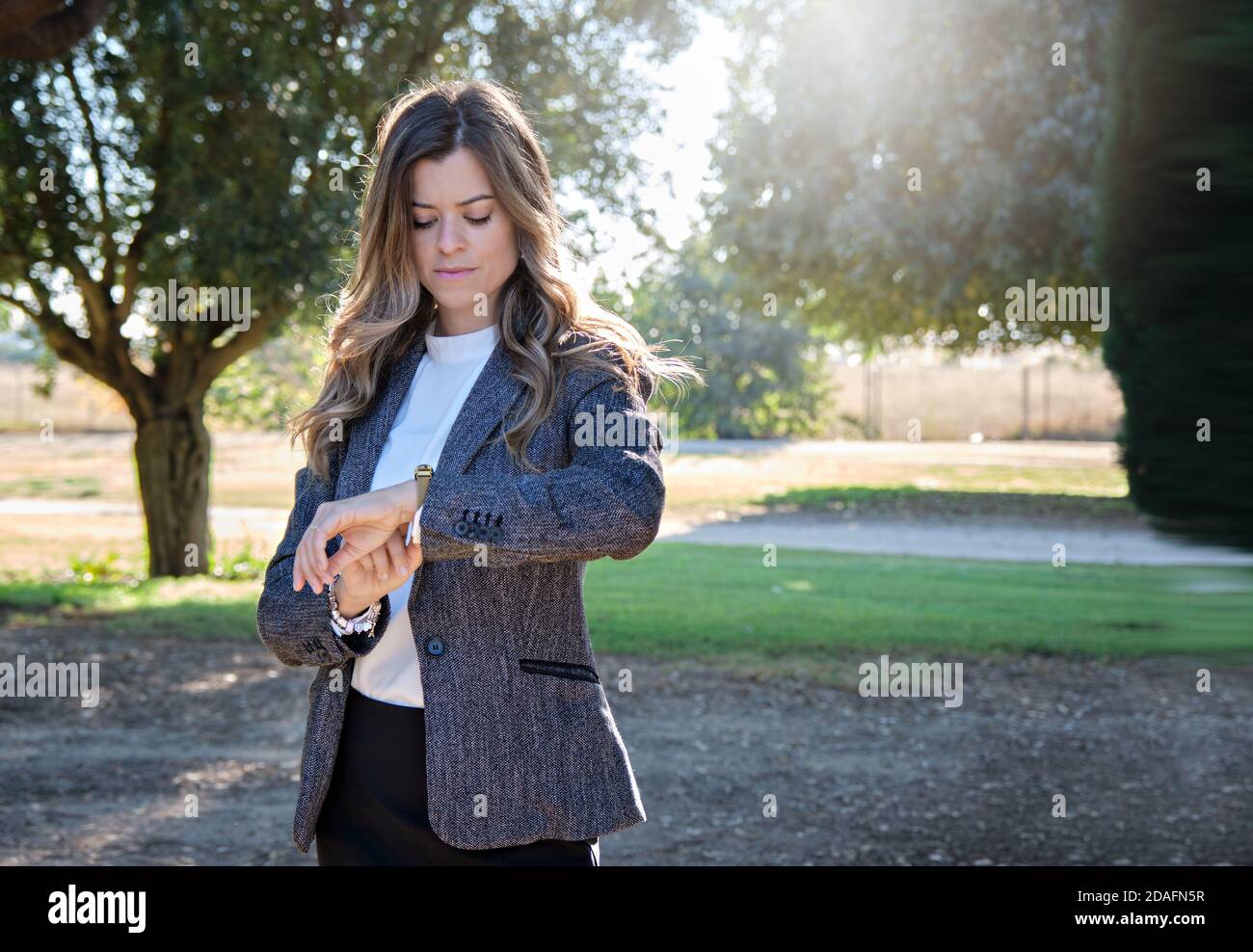 Busy portrait format hi-res stock photography and images - Alamy