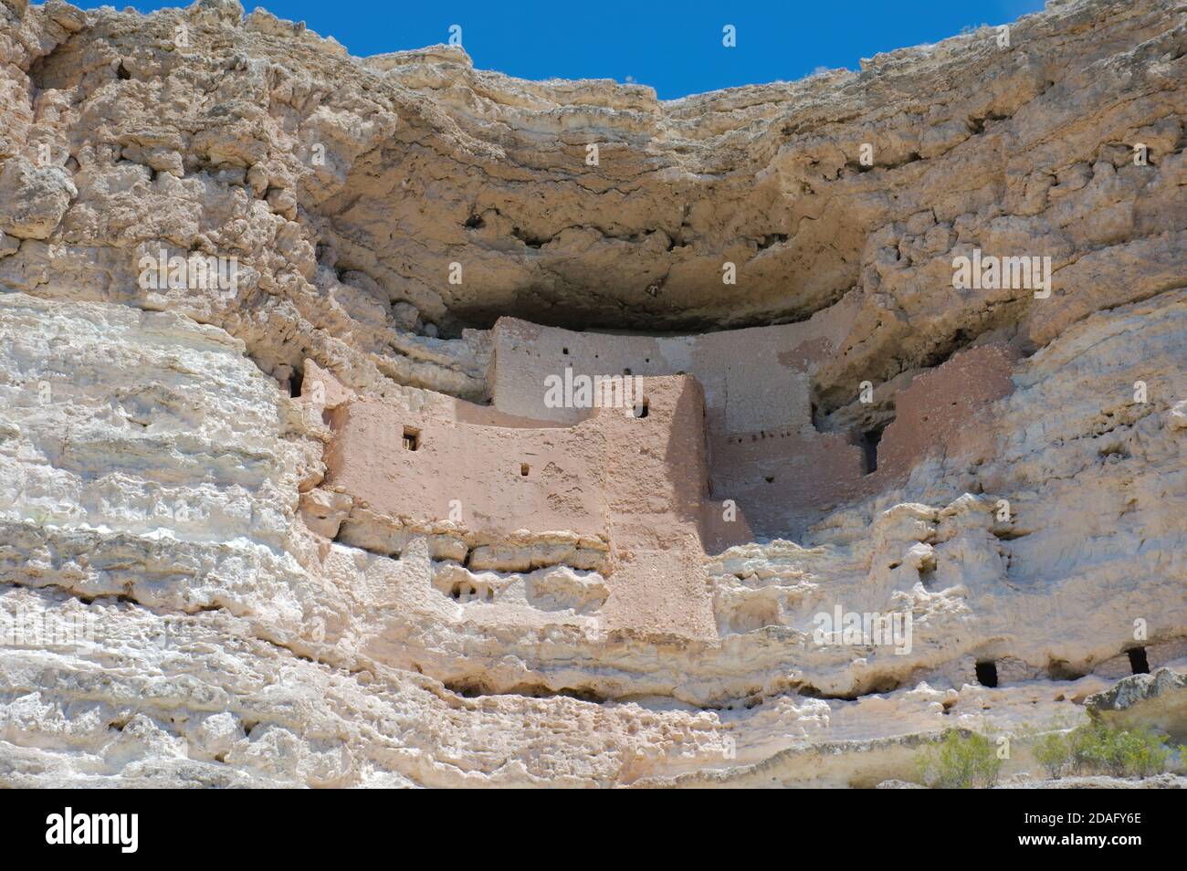Old native american architecture hi-res stock photography and images ...