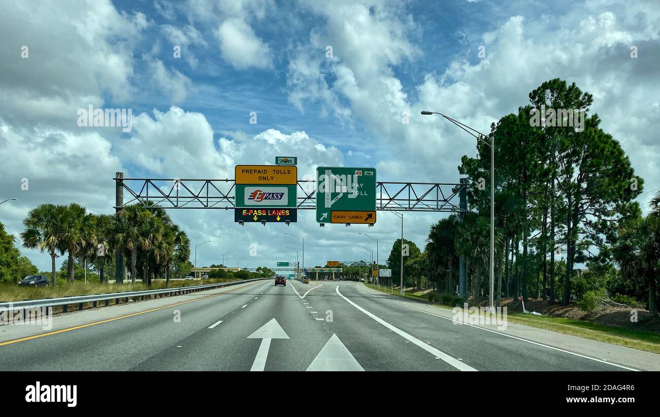 Florida turnpike south hi-res stock photography and images - Alamy