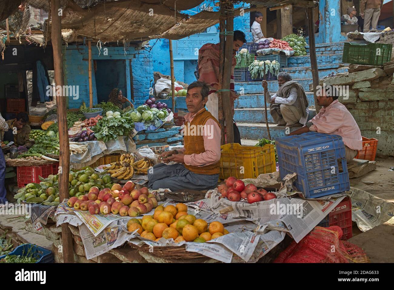 Varanasi, India, December 2015. Street market of fruit and vegetables ...
