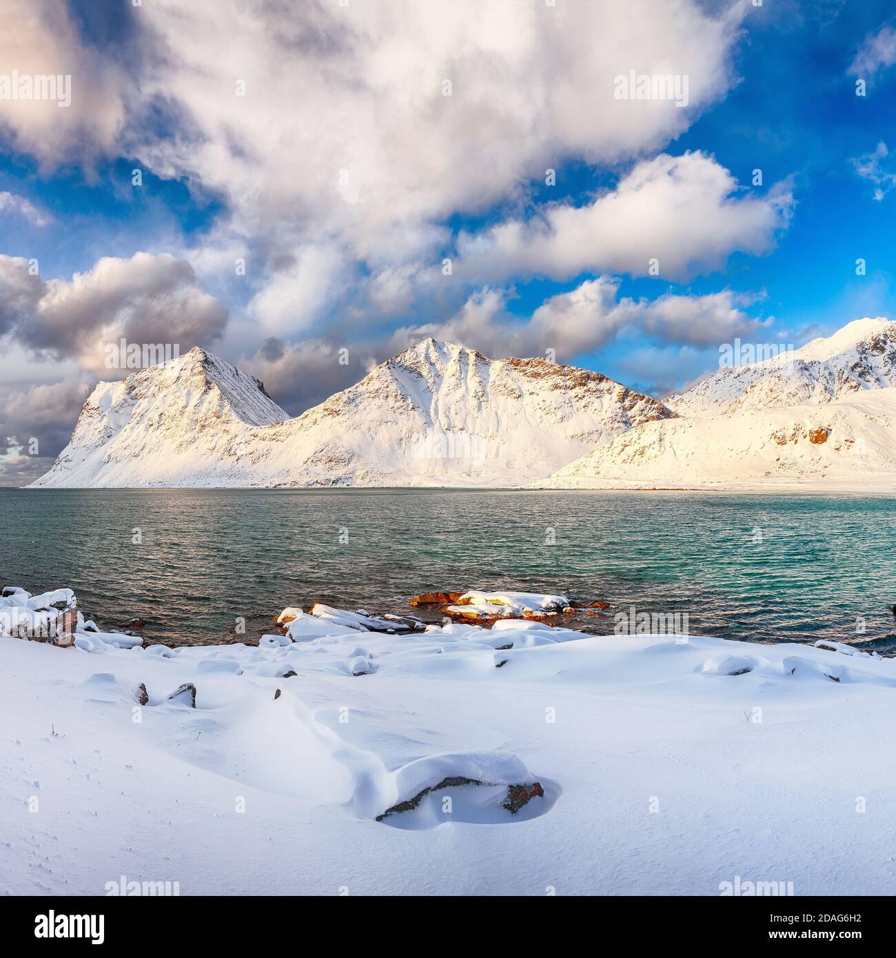 Fantastic winter view of Vik beach during sunset with lots of snow and ...