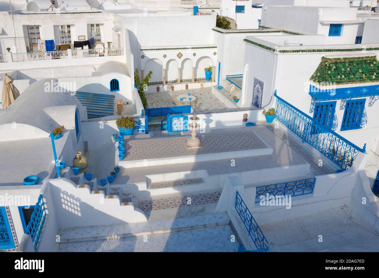Tunis architecture hi-res stock photography and images - Alamy