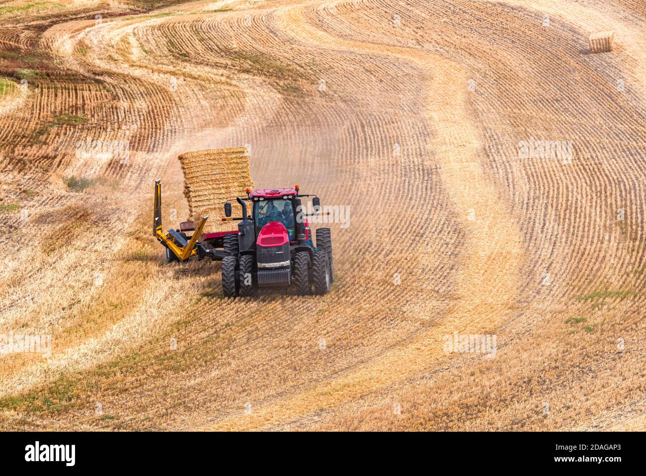 Straw baling machine hi-res stock photography and images - Alamy