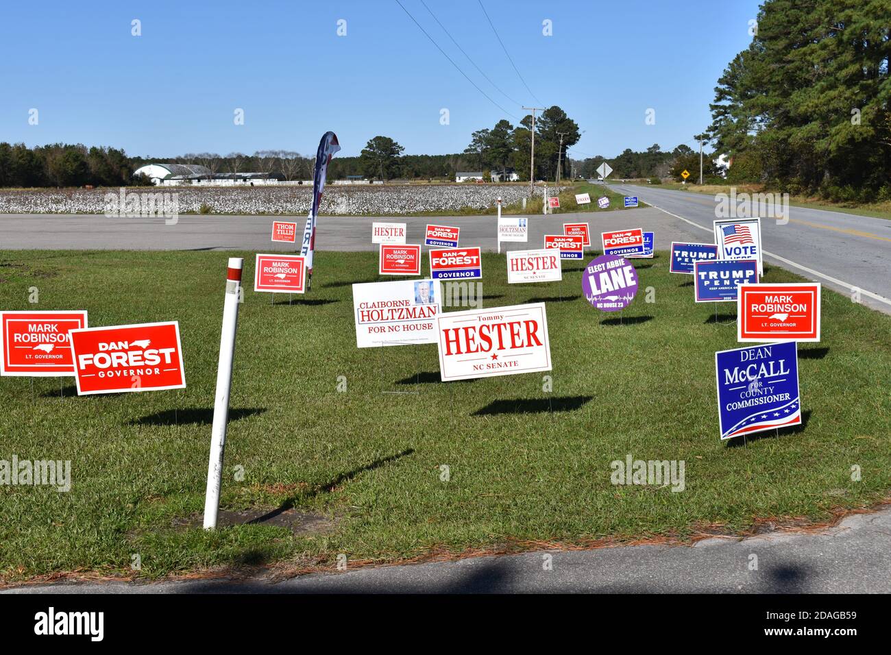 Political signs for the 2020 US Election Stock Photo - Alamy