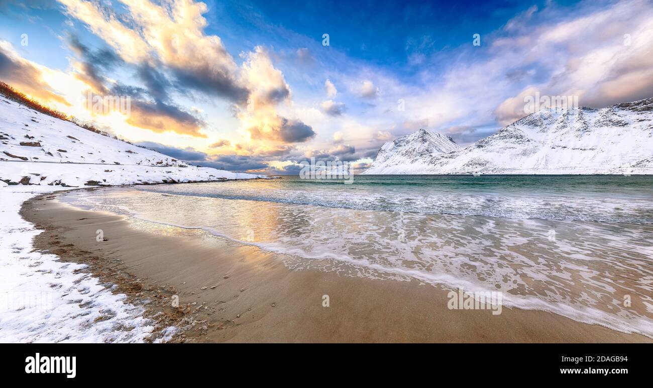 Astonishing winter view of Vik beach during sunset with lots of snow ...