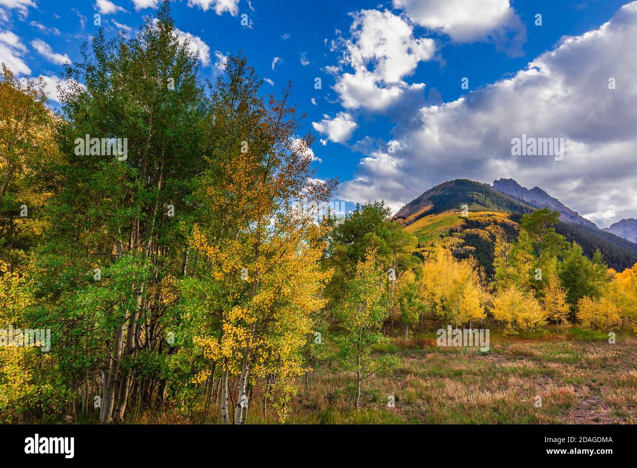 Maroon bells at autumn season in in Aspen Colorado, USA Stock Photo - Alamy