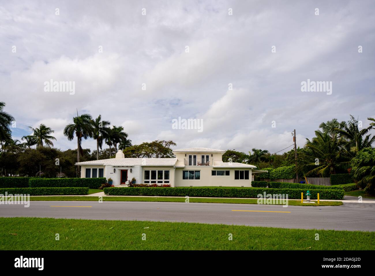 Upper class homes in South Florida USA Stock Photo - Alamy