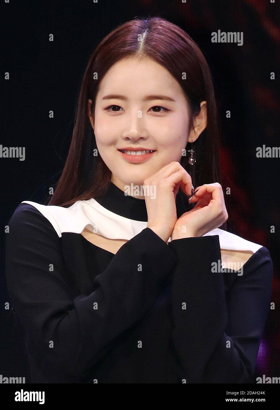 S. Korean girl group STAYC Park Si-eun, a member of South Korean girl ...