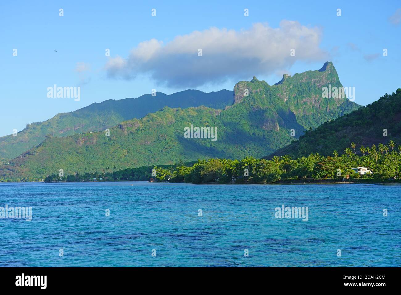Tahiti volcano hi-res stock photography and images - Alamy