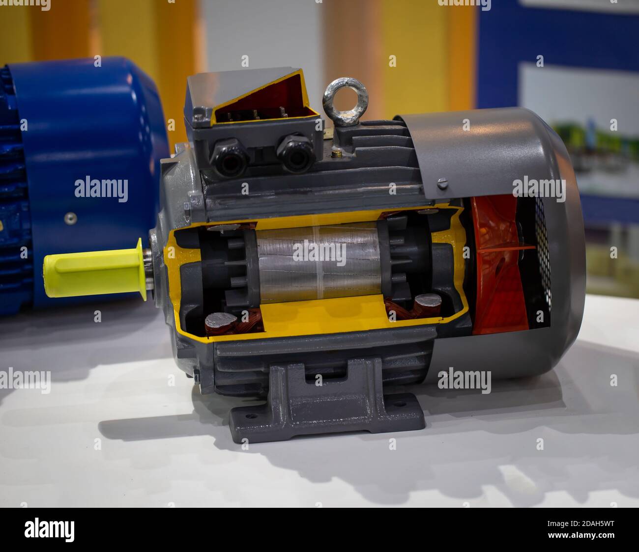 Electric motor cross section hi-res stock photography and images - Alamy Electric motor cross section hi-res stock photography and images - Alamy