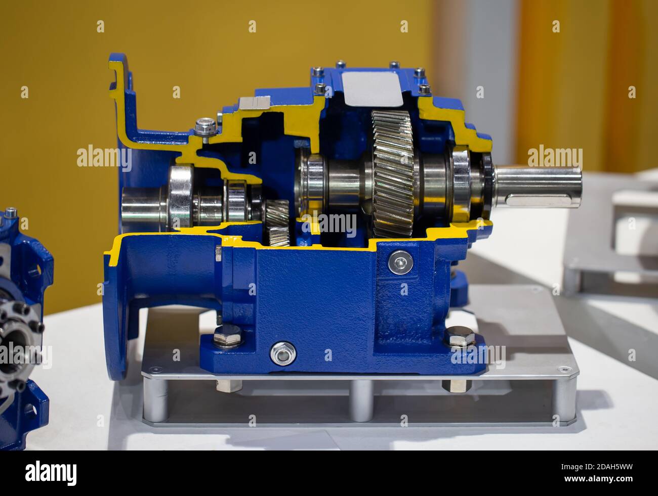 Helical gears hi-res stock photography and images - Alamy