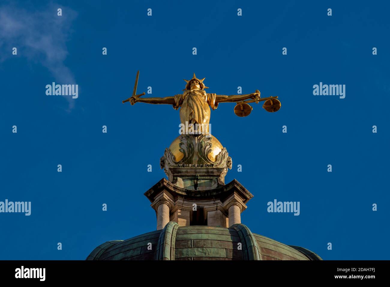 F w pomeroy sculptor hi-res stock photography and images - Alamy