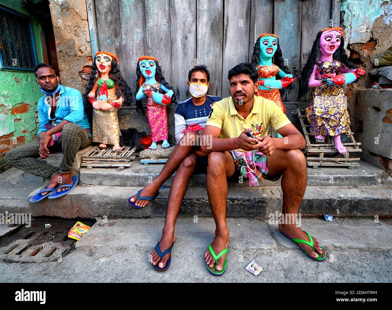 Kolkata, India. 12th Nov, 2020. Demon clay structures are being kept on ...