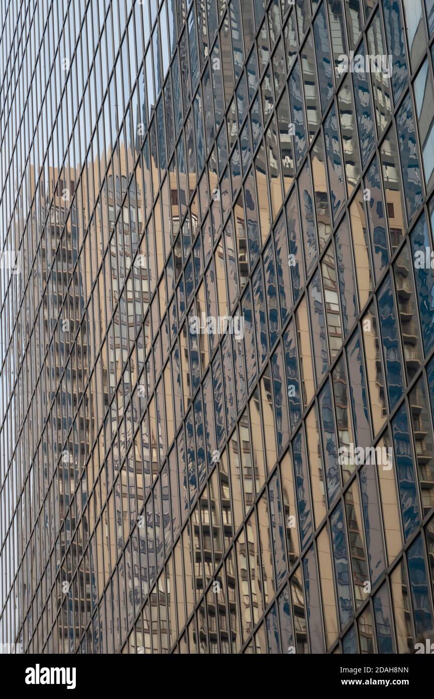 Reflection on glass building hi-res stock photography and images - Alamy