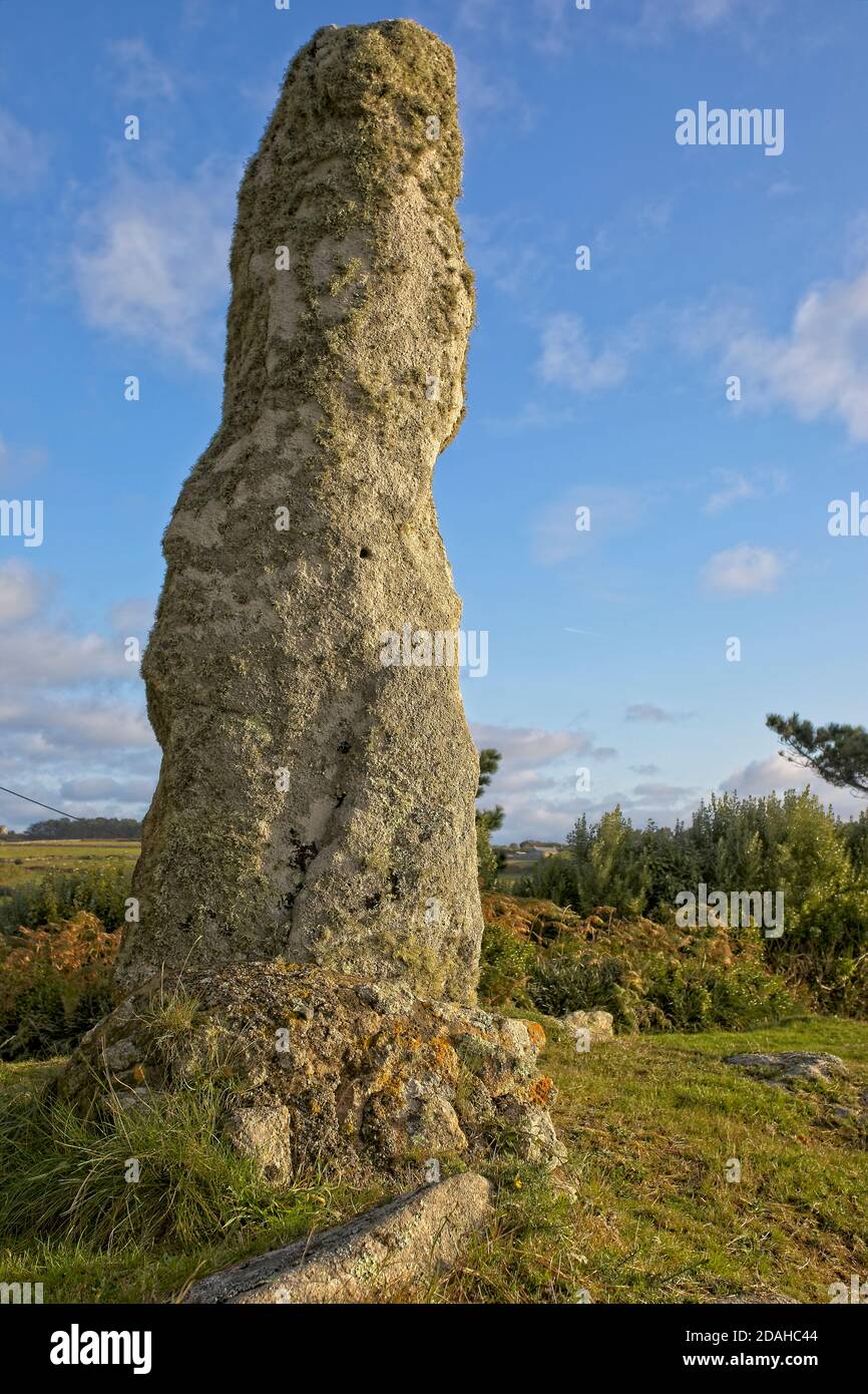 Standing Stone within Harry's Walls, St Mary's, Isles of Scilly ...