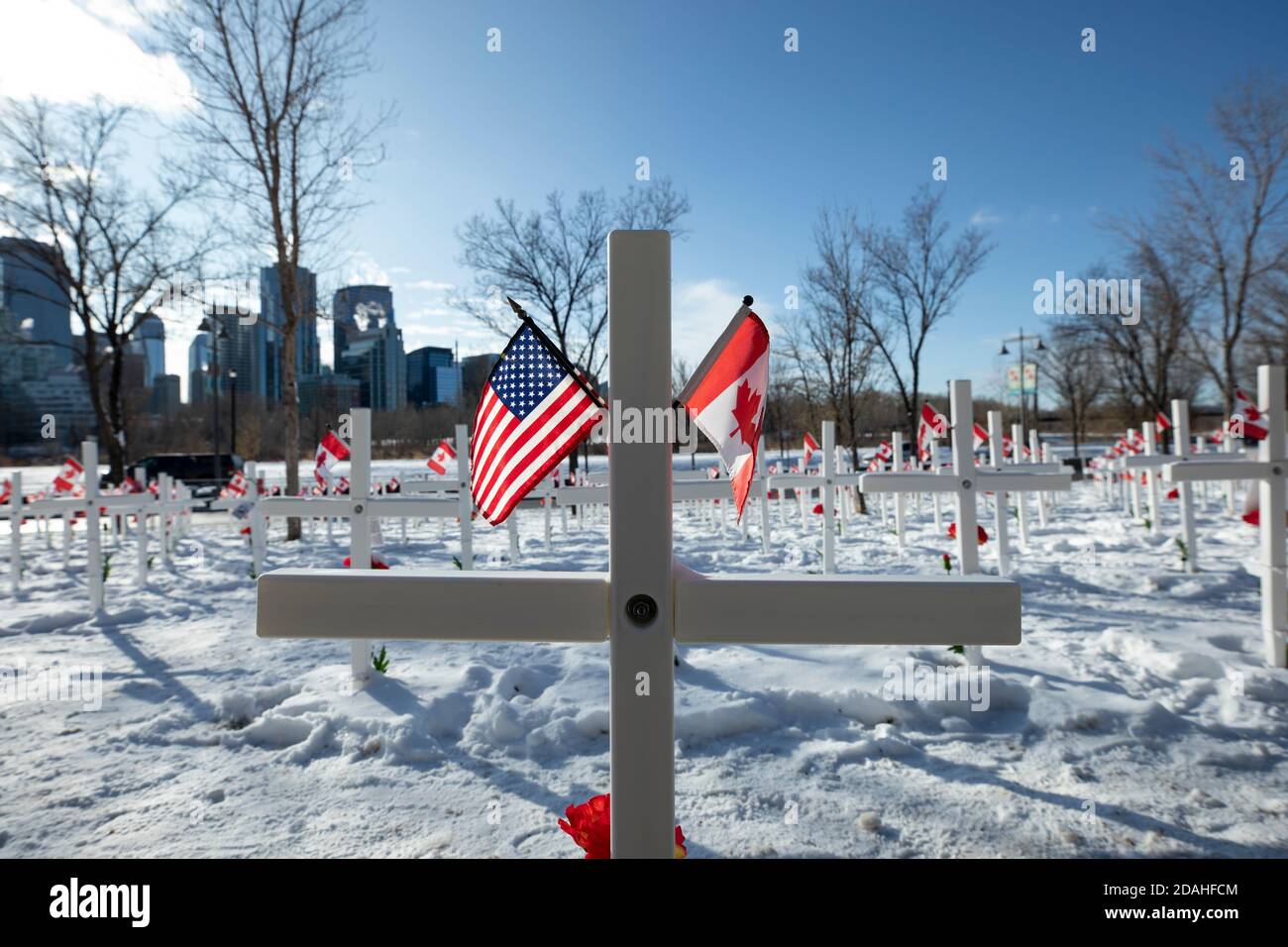 Calgary cemetery hi-res stock photography and images - Alamy