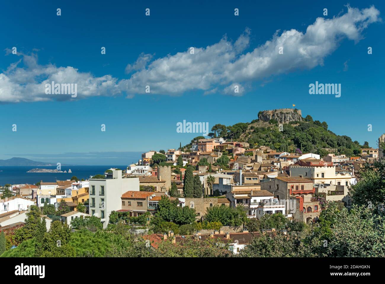 CASTLE RUINS OLD TOWN BEGUR COSTA BRAVA CATALONIA SPAIN Stock Photo - Alamy