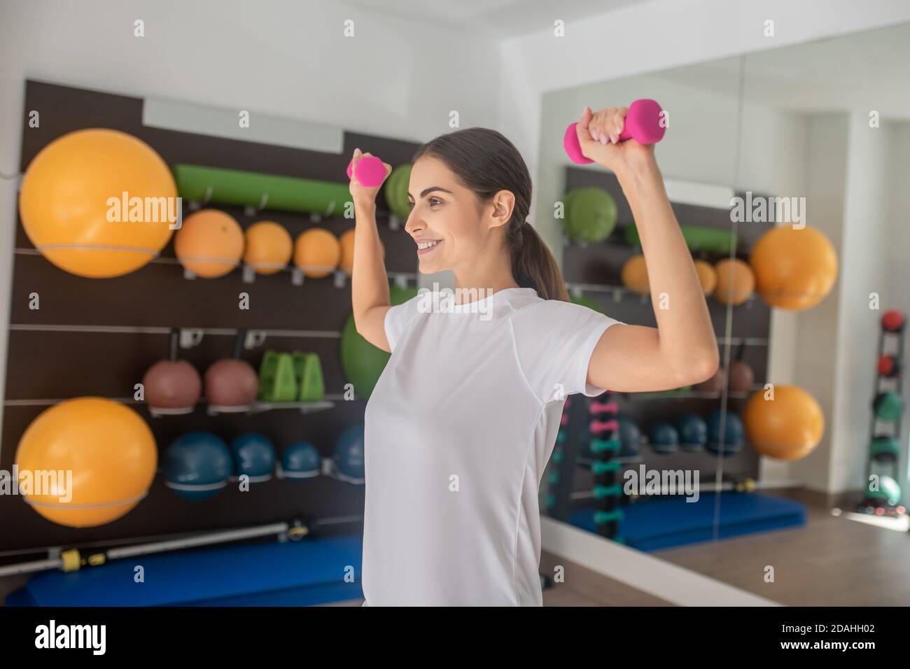 Ponytail working out hi-res stock photography and images - Alamy