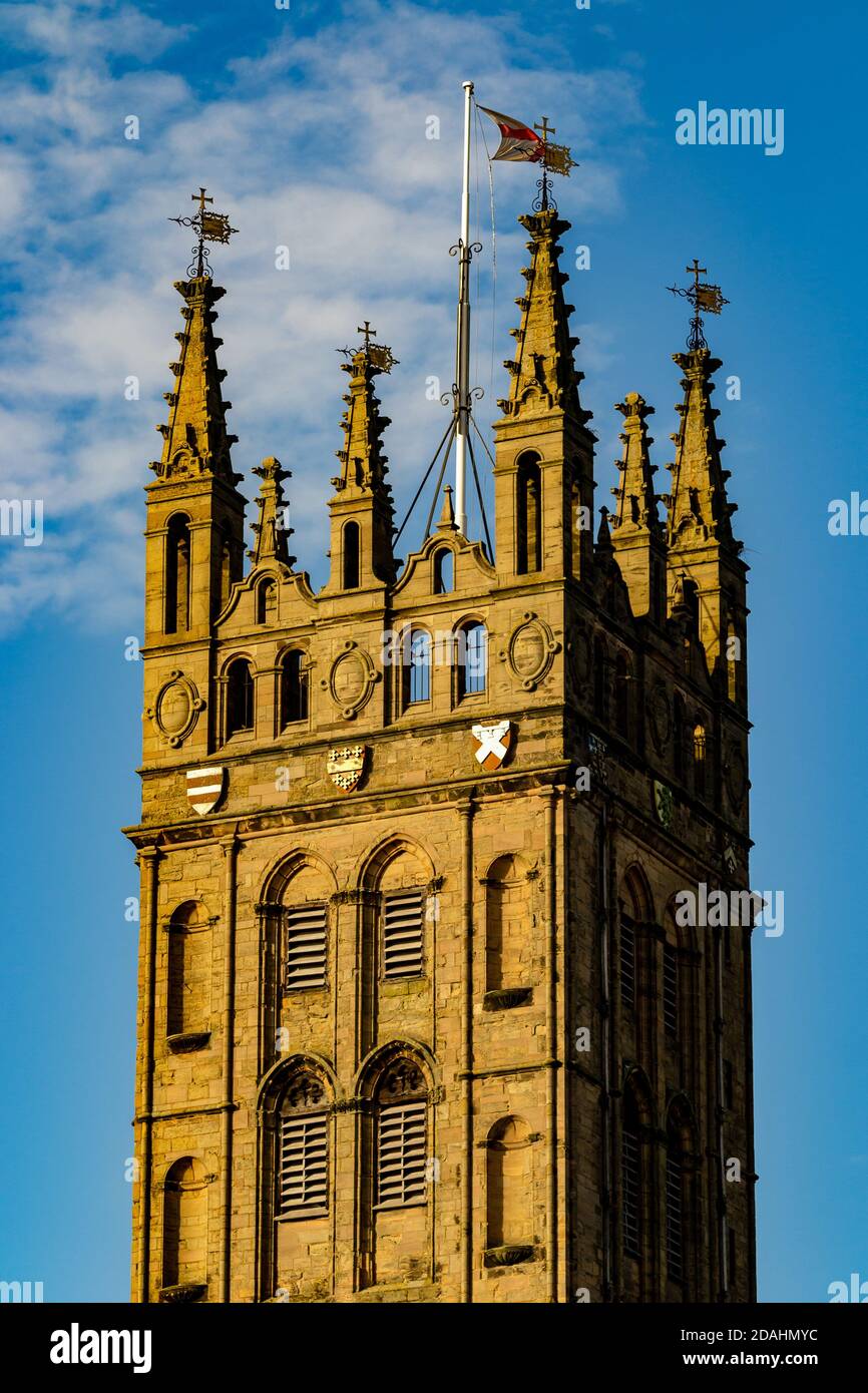 English church with flag hi-res stock photography and images - Alamy