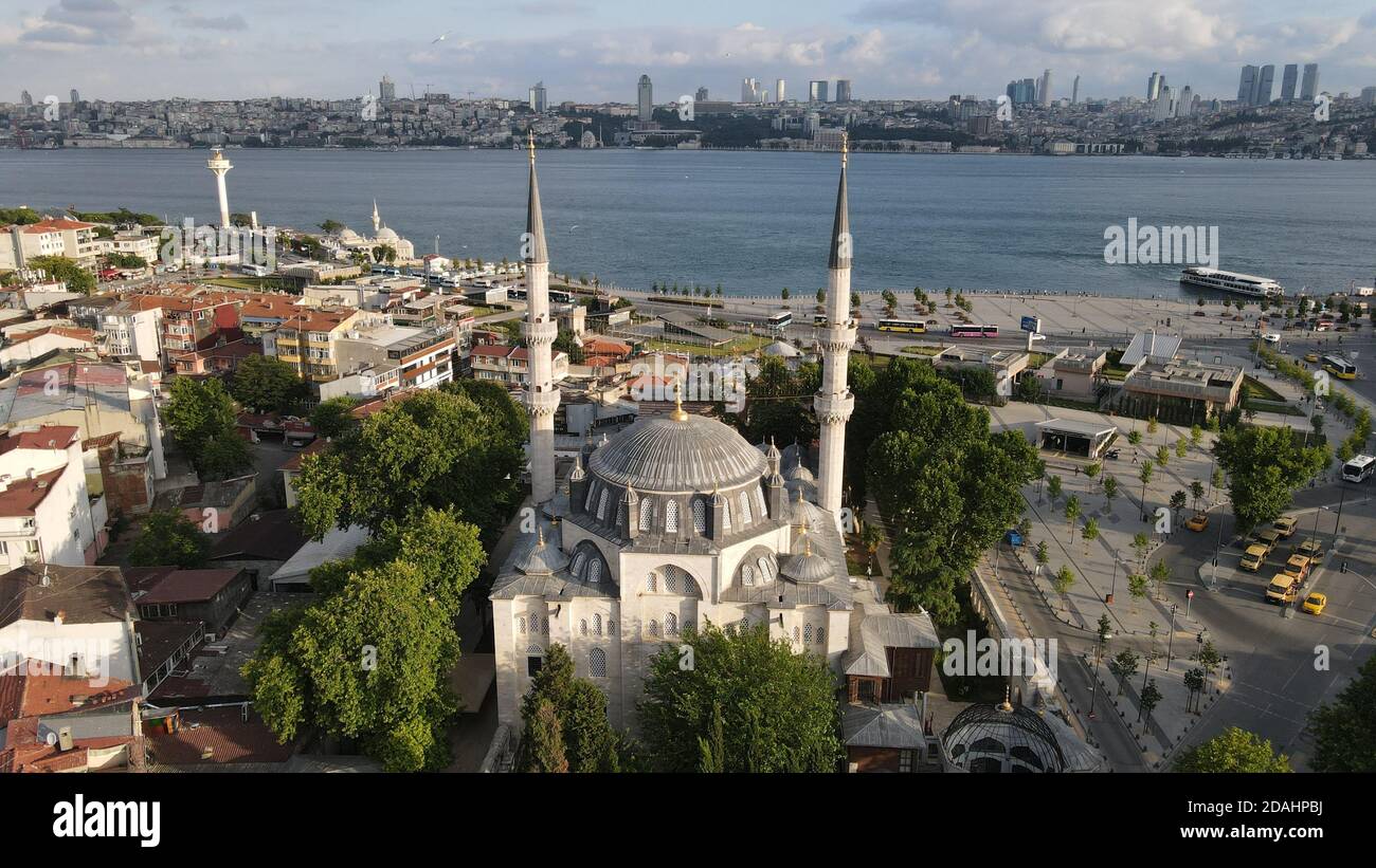 Aerial shot of an Islamic mosque in Instanbul, Turkey Stock Photo - Alamy
