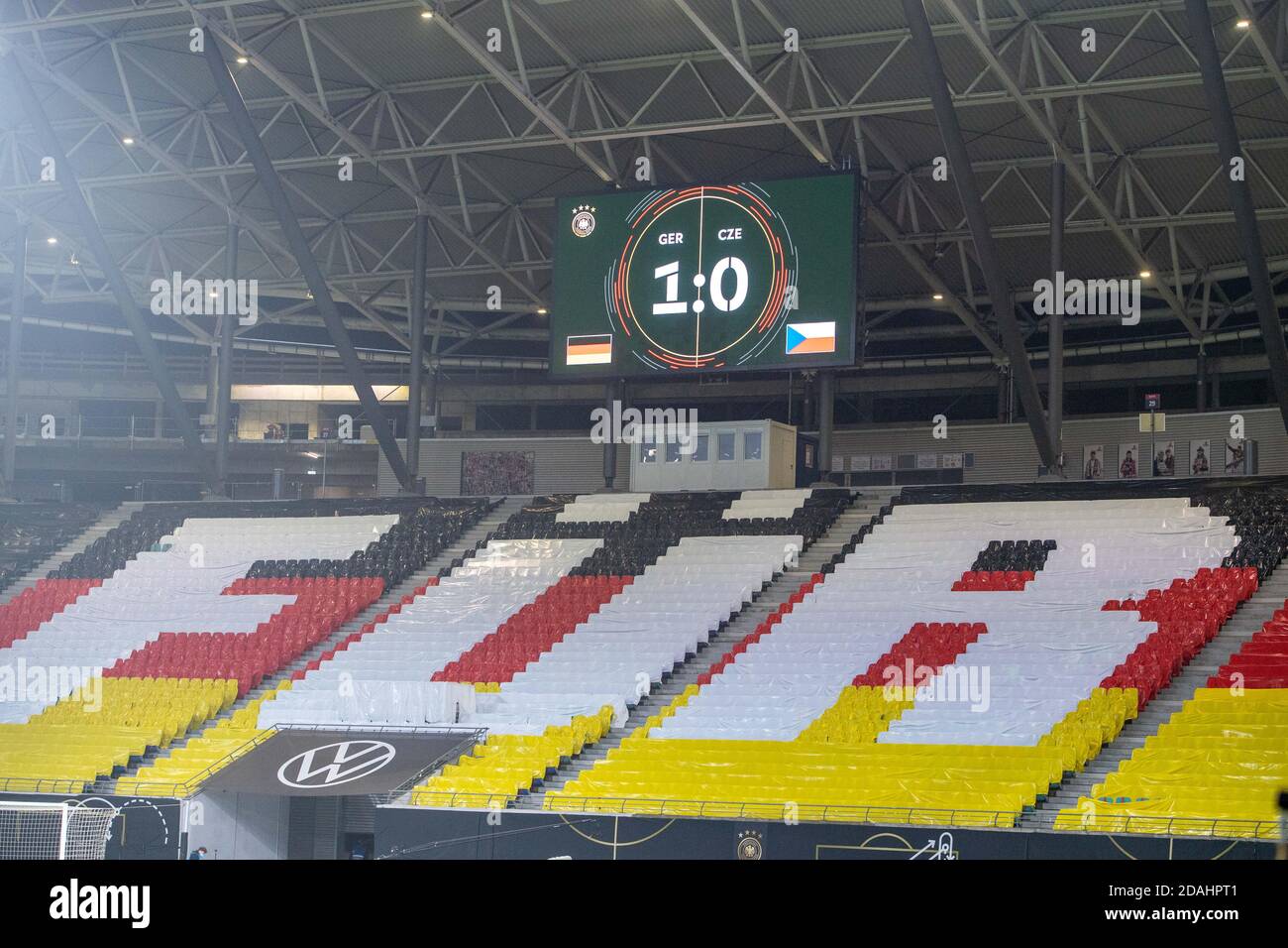 Leipzig, Deutschland. 11th Nov, 2020. Final score on the scoreboard ...