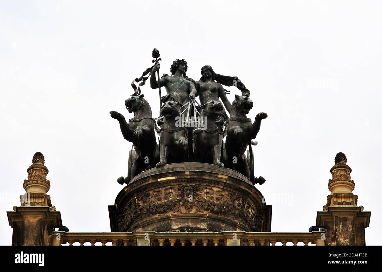 Sculpture adorns the roof Semper Opera in Dresden. Four bronze panther ...