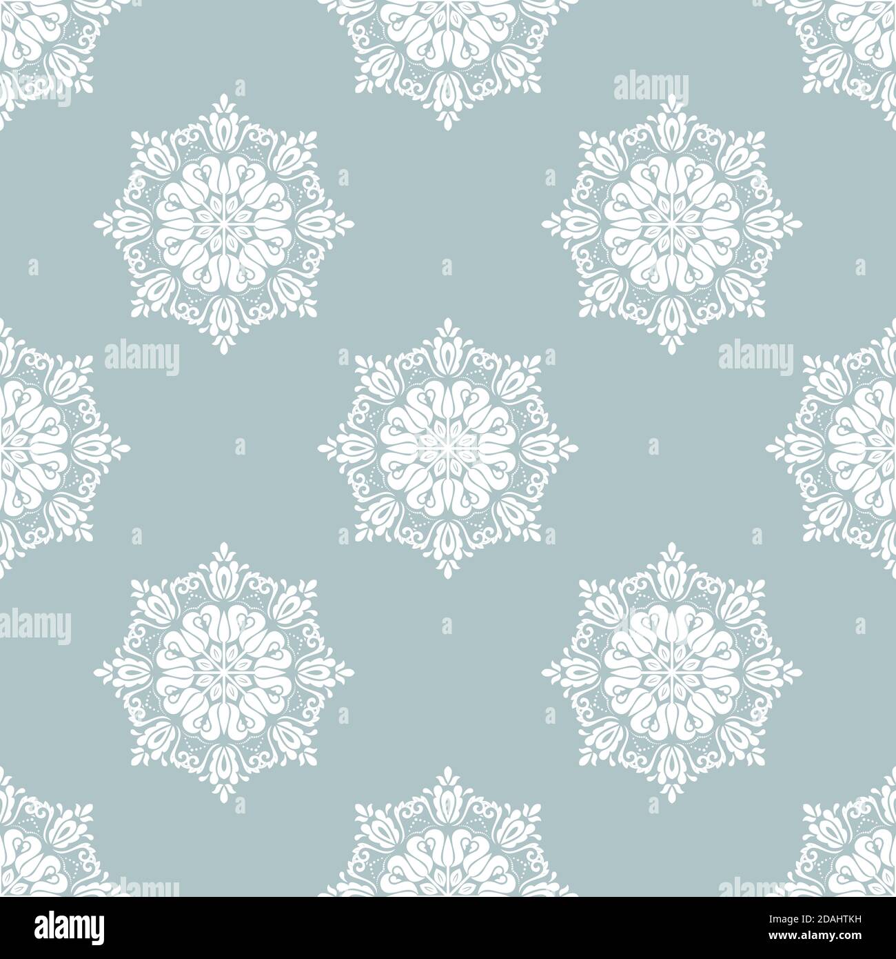 Victorian wallpaper floral blue Cut Out Stock Images & Pictures - Alamy
