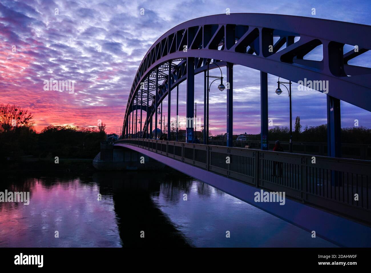 Starbridge hi-res stock photography and images - Alamy