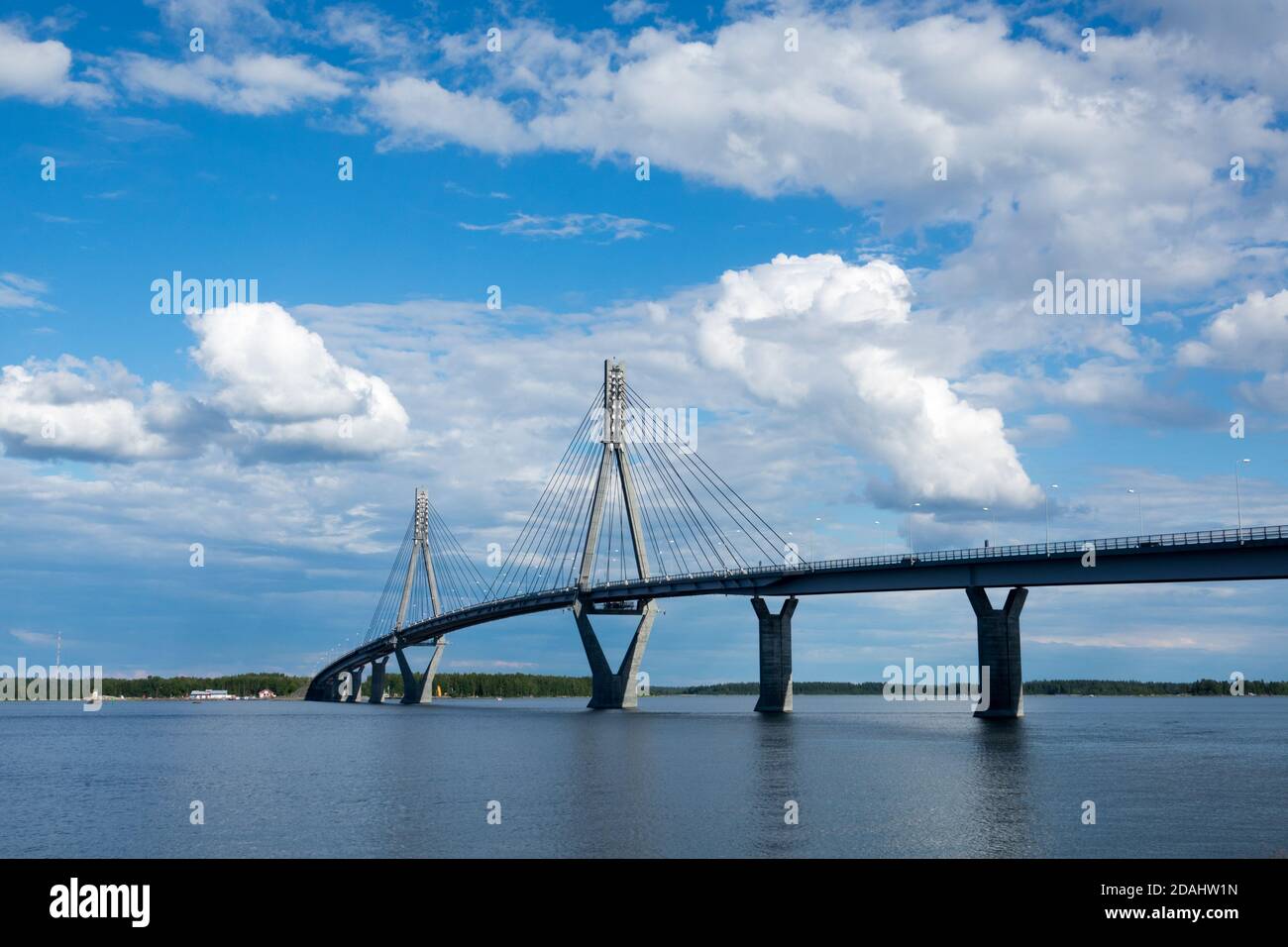 Long bridge called Replot (Finnish: Raippaluoto). It is is a cable ...