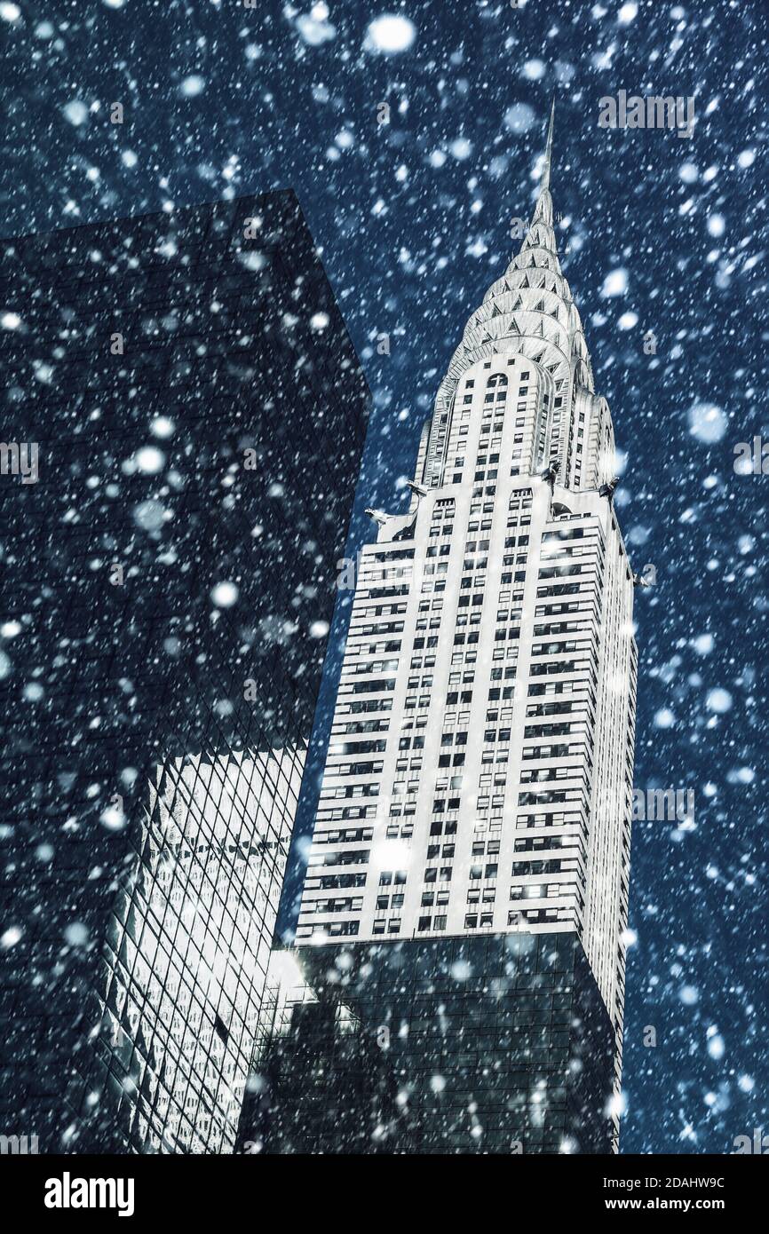 New York City. Winter concept. Falling snow in NYC. Winter Manhattan in ...