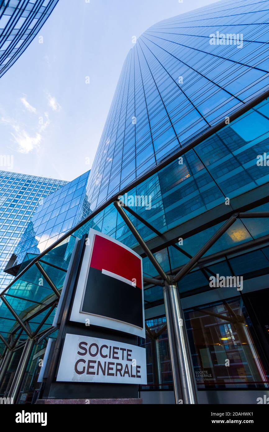 Societe generale twin towers hi-res stock photography and images - Alamy