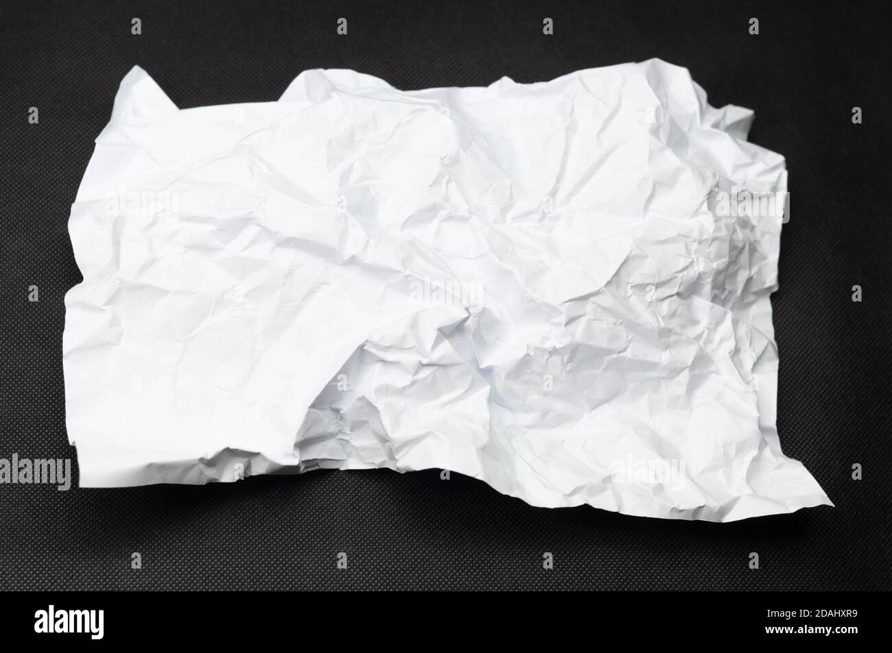 Crumpled sheets hi-res stock photography and images - Alamy